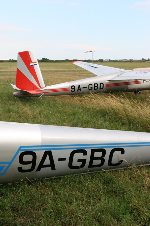 Photo Dossier – Let Blaniks at Lučko – Achtung, Skyhawk!